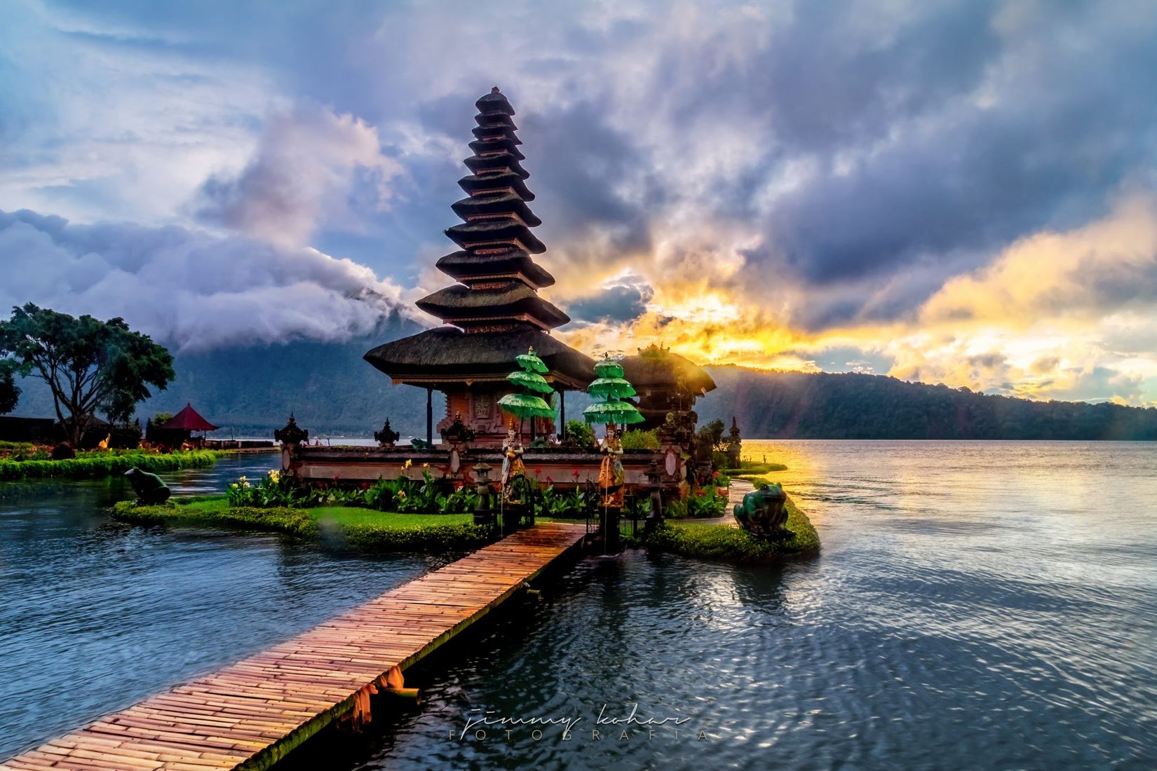 Ulun Danu Bratan Temple, Indonesia