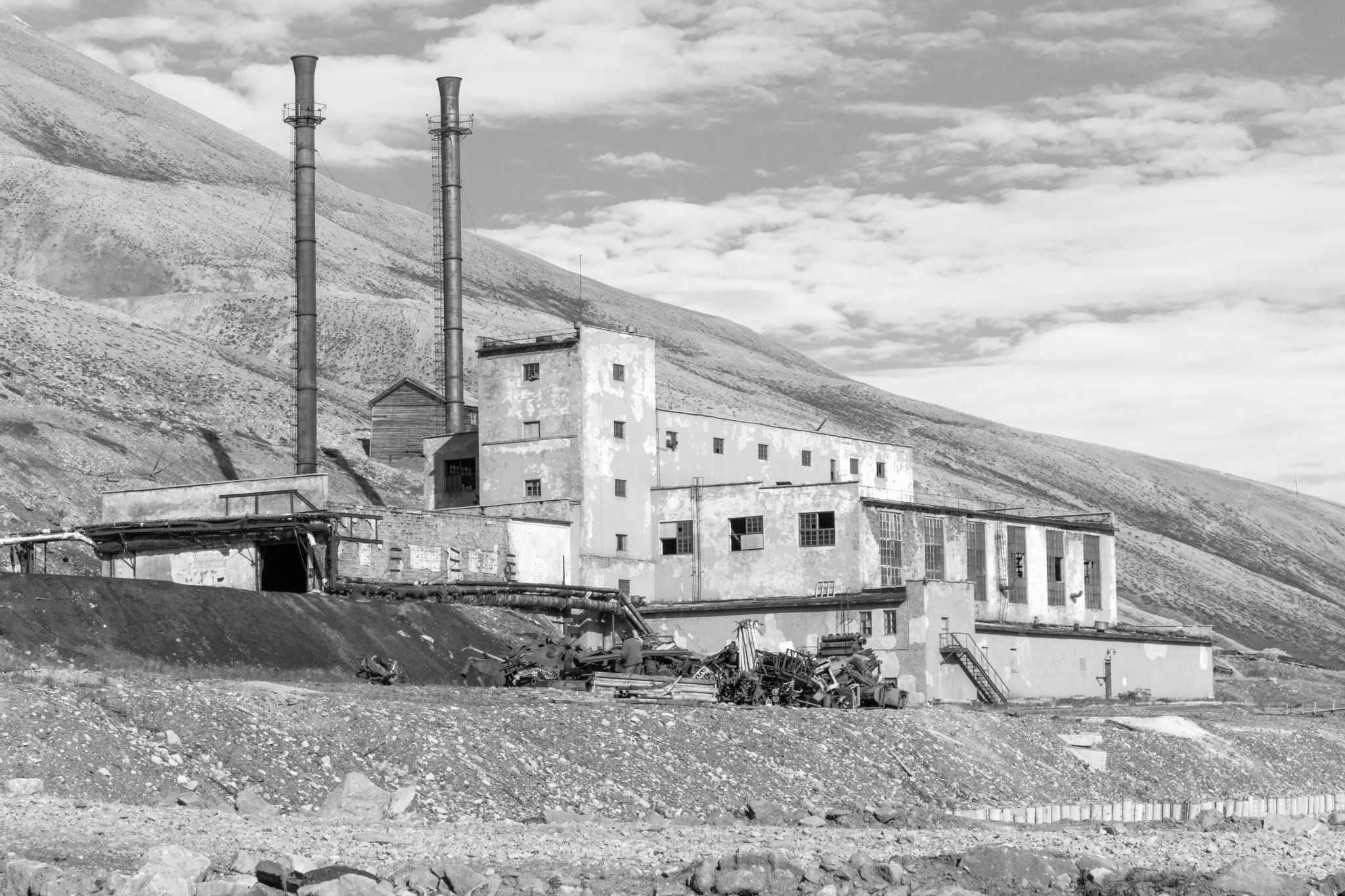 Top 4 Photo Spots at Pyramiden in 2024