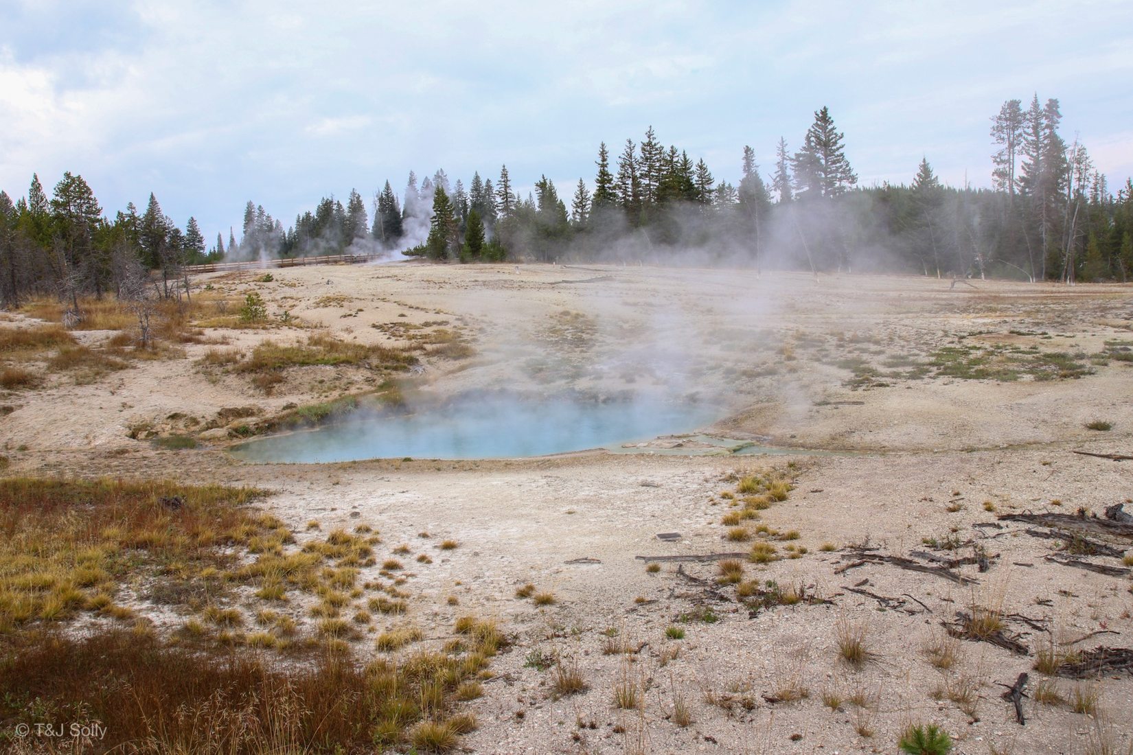 Sapphire Pool, Yellowstone National Park, USA