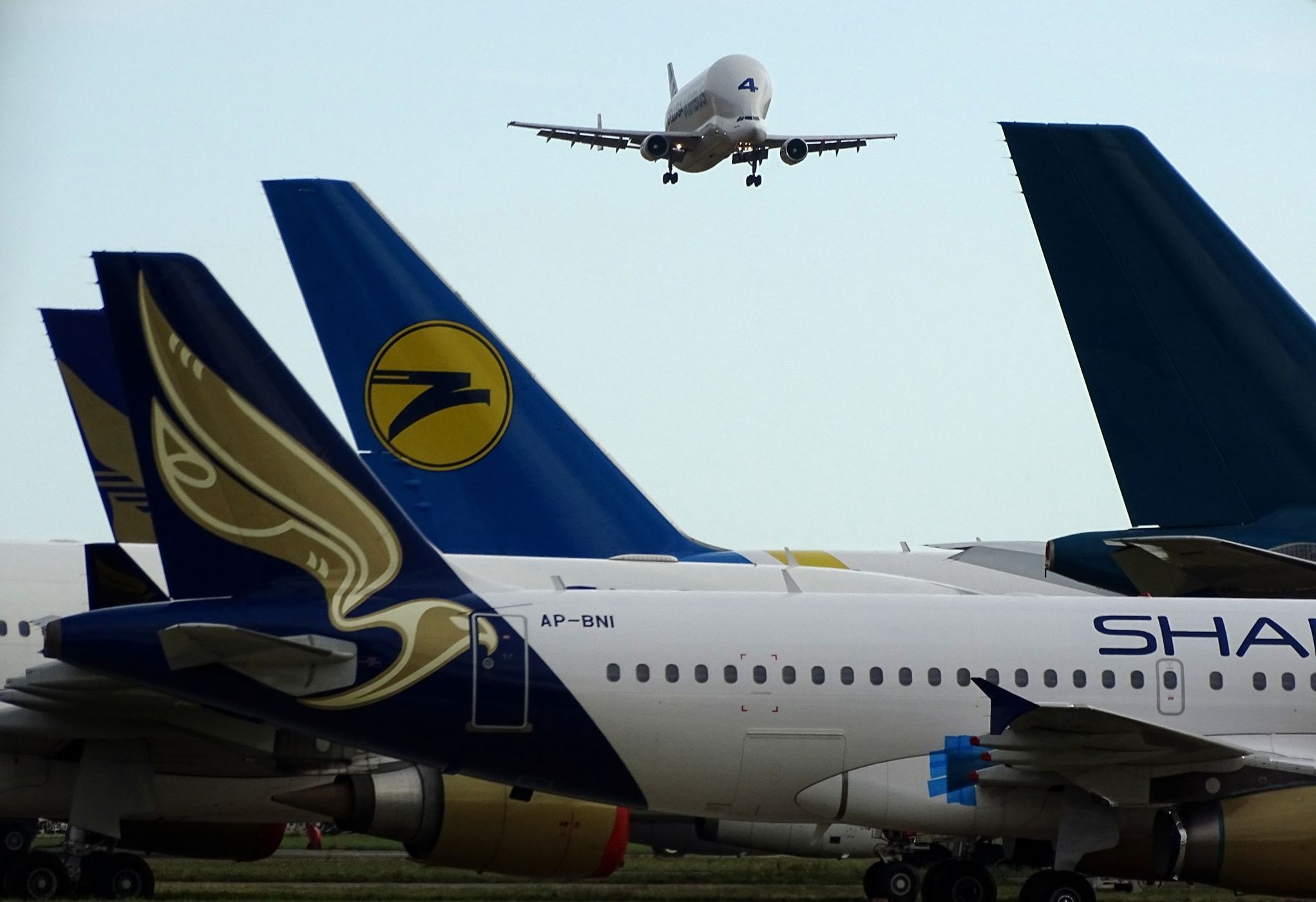 Top Photo Spots at LDE Airport in 2024