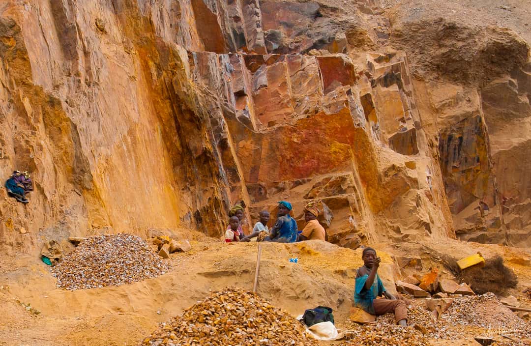 Hand mining, Uganda