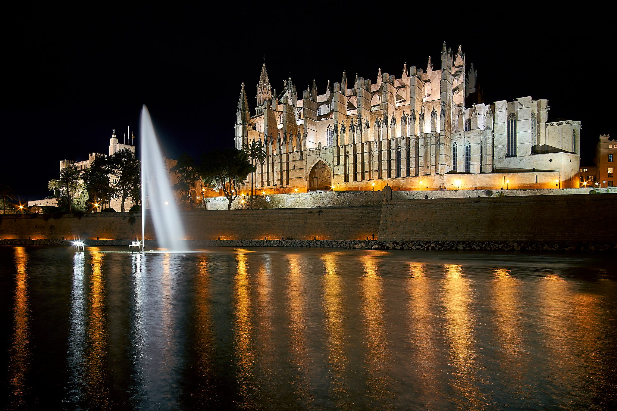 Spot Palma De Mallorca : 10 Best Things to do in Palma de Mallorca – DTWNIR