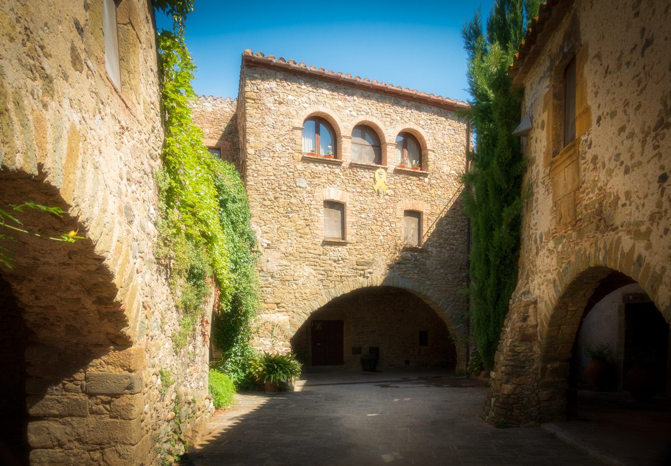 Monells, Plaça de l'Oli, Spain
