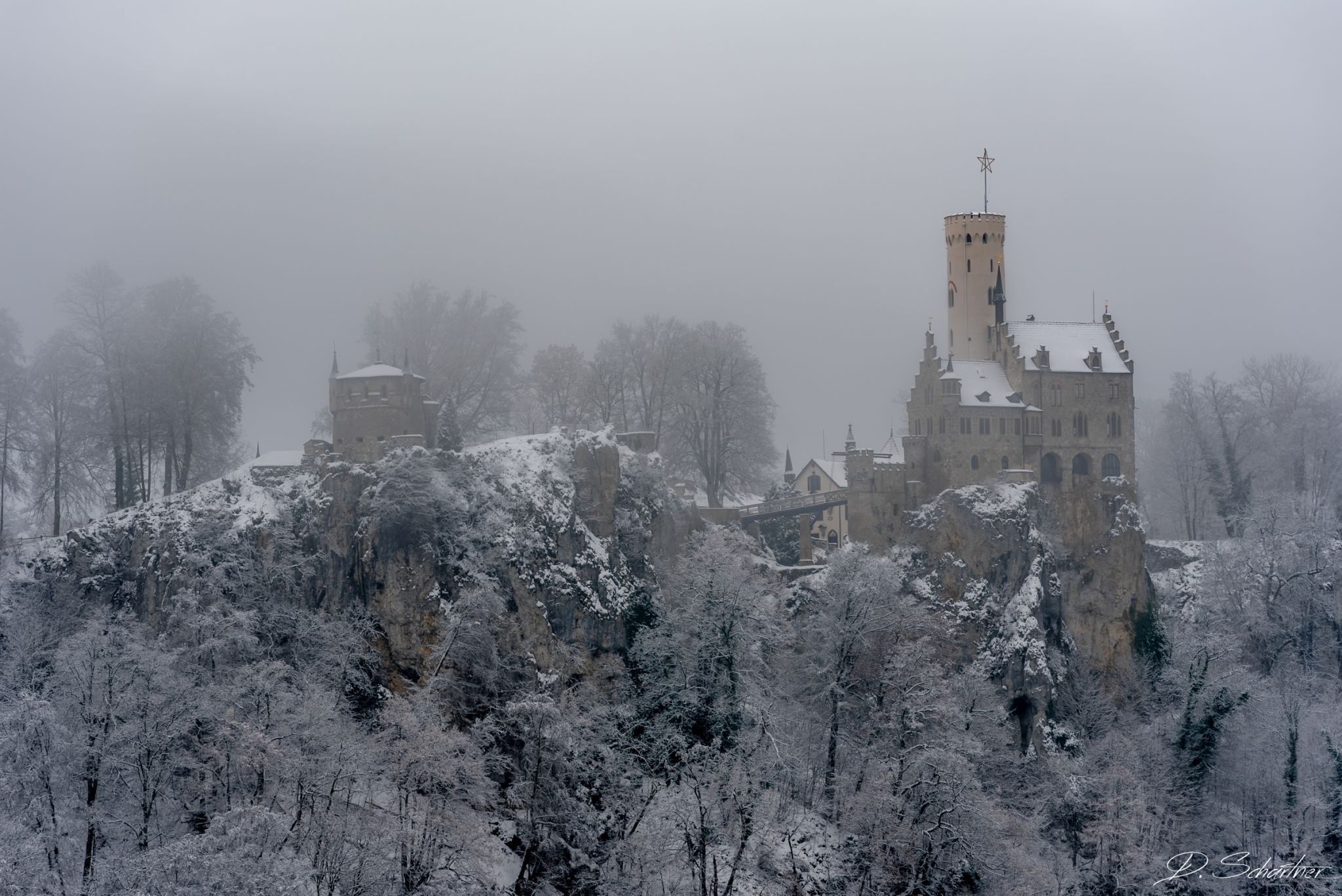 Top Photo Spots at Lichtenstein Castle in 2024