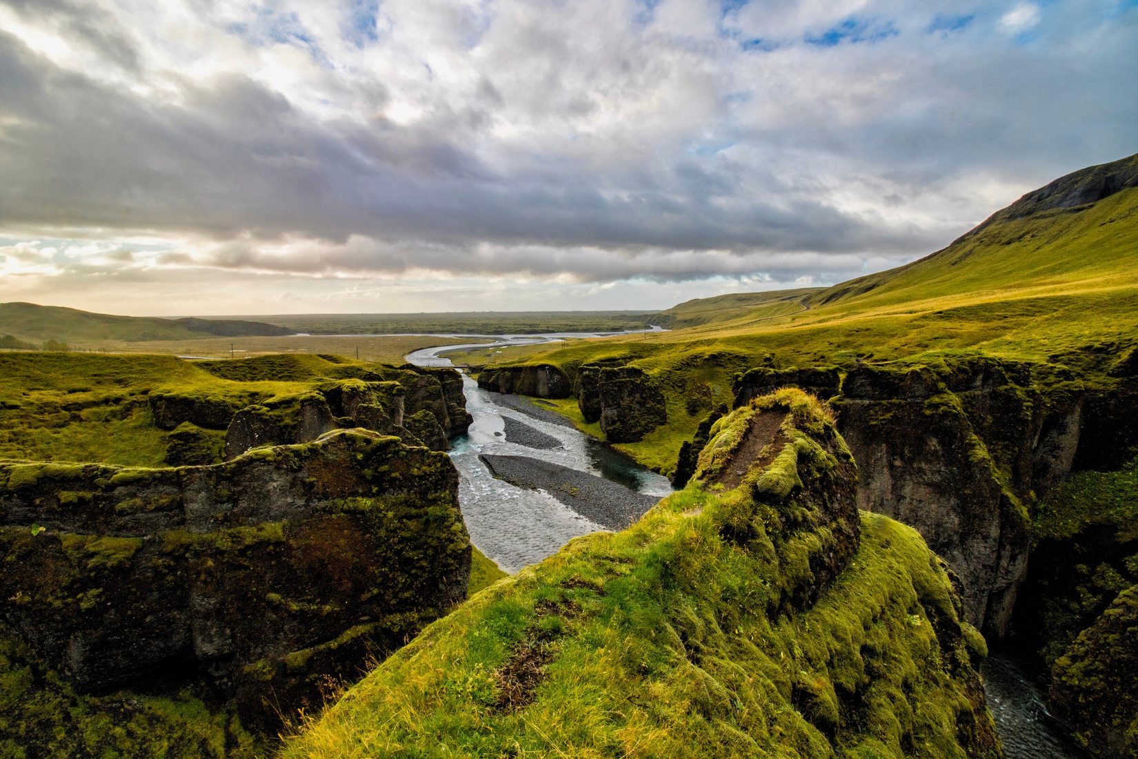 Fjaðrárgljúfur Canyon, Iceland