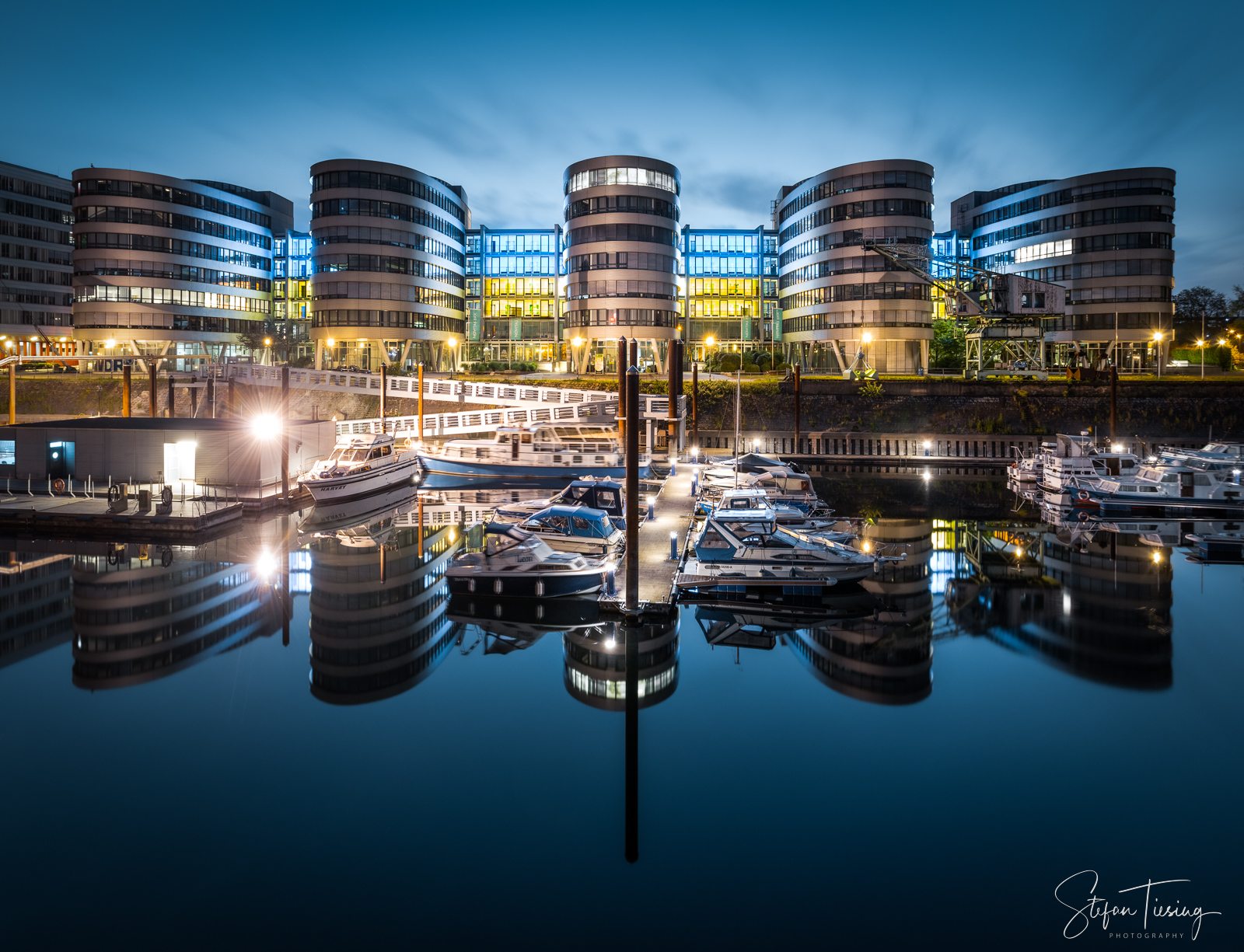 Five Boats, Duisburg (frontal view), Germany