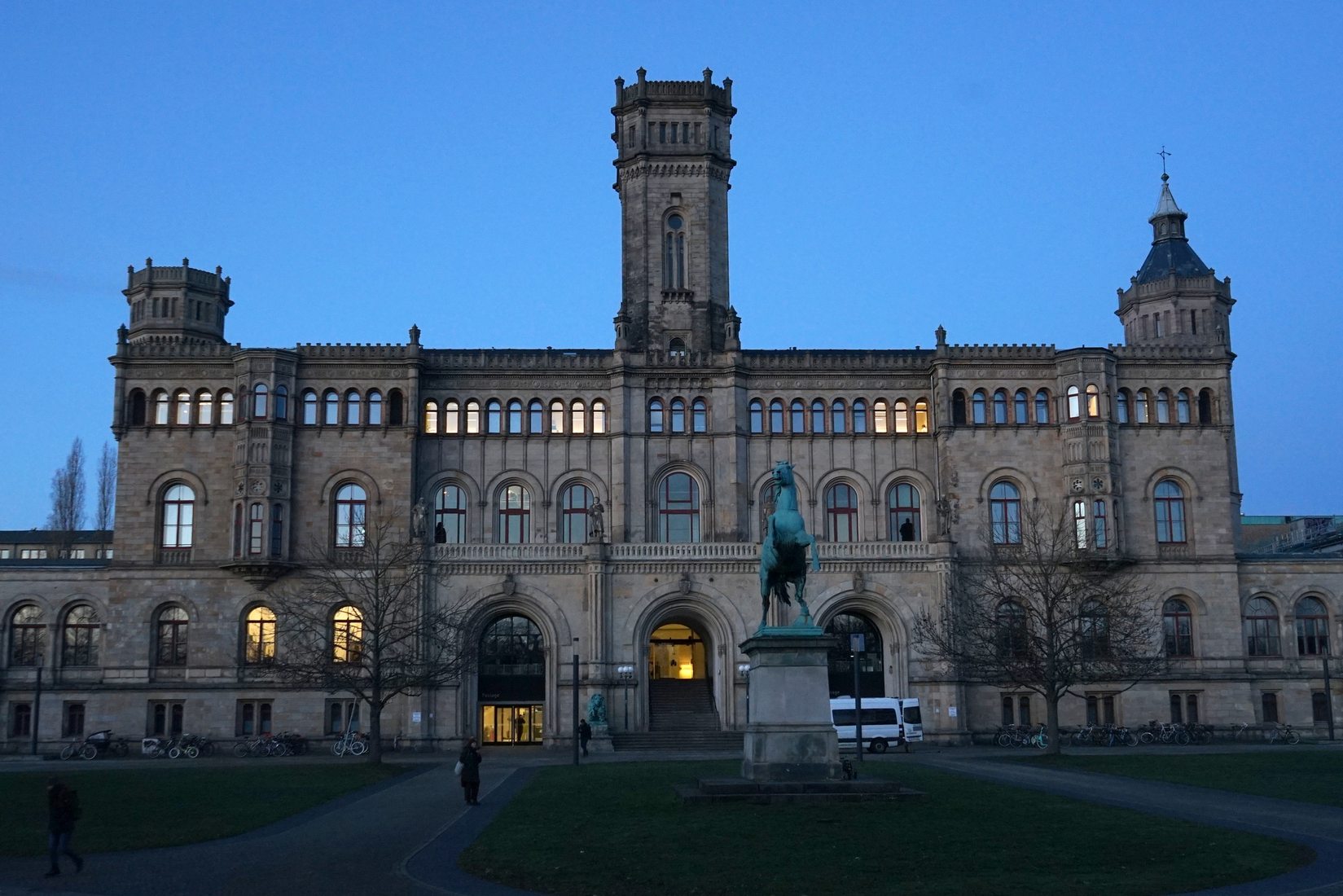 Leibniz University Hanover, Welfenschloss, Germany