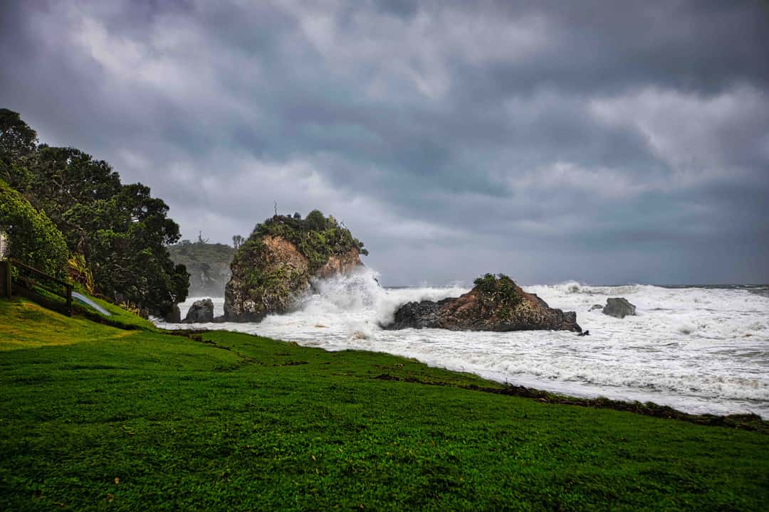 Wave surge, Rocky Bay Reserve, Bay of Islands, North Island, New Zealand