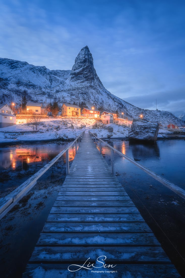 Horn from wooden bridge viewpoint, Reine, Lofoten, Norway