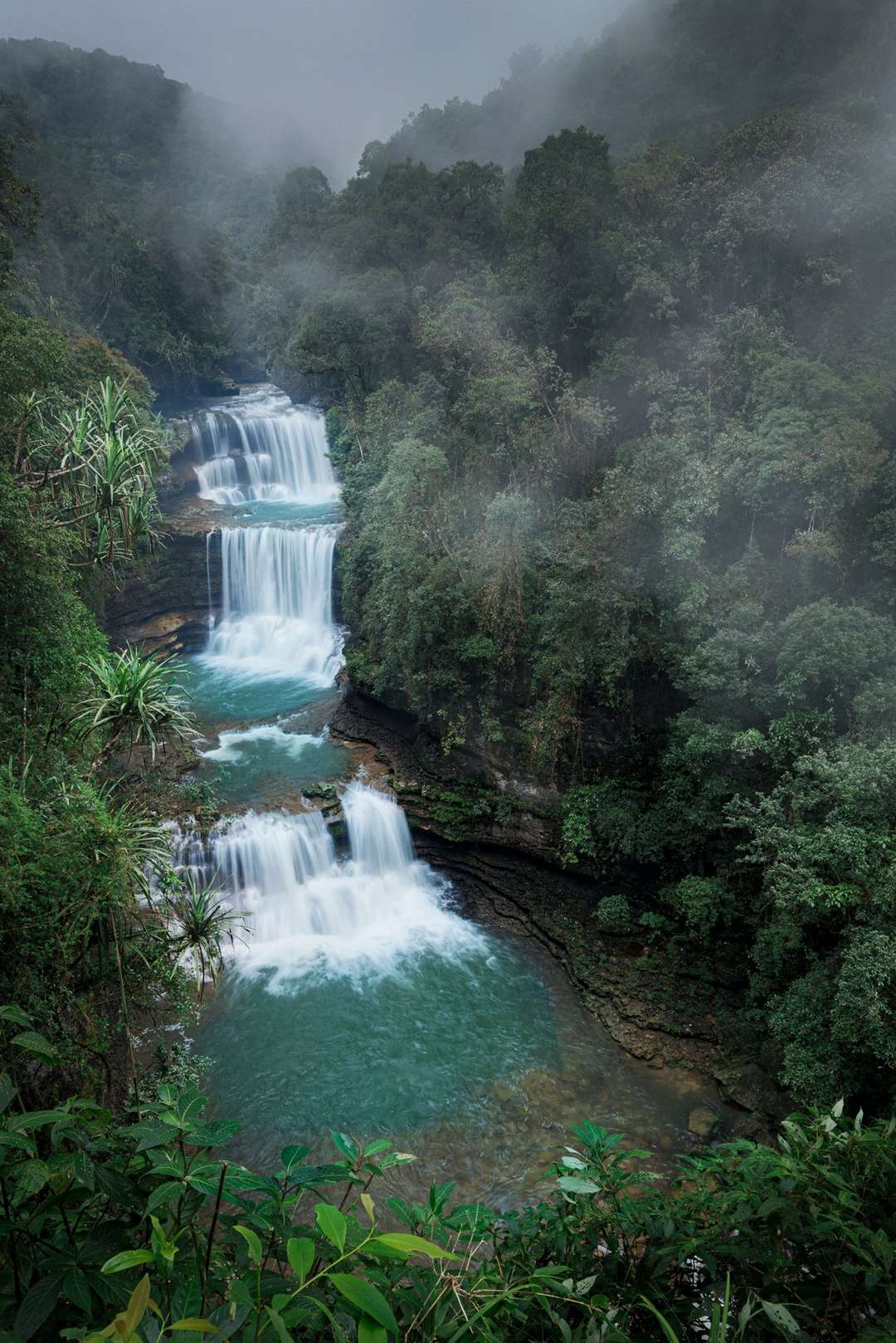 Wei Sawdong Waterfalls, India