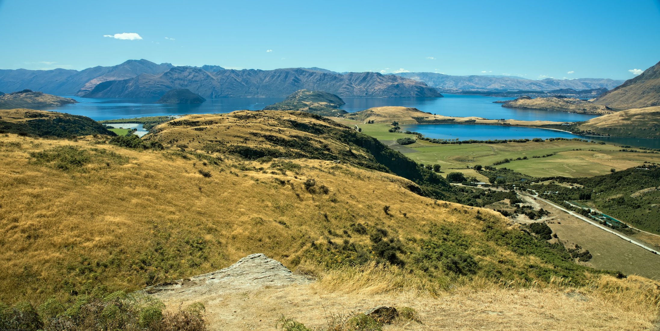 Lake Wanaka from Diamond Lake Track, New Zealand