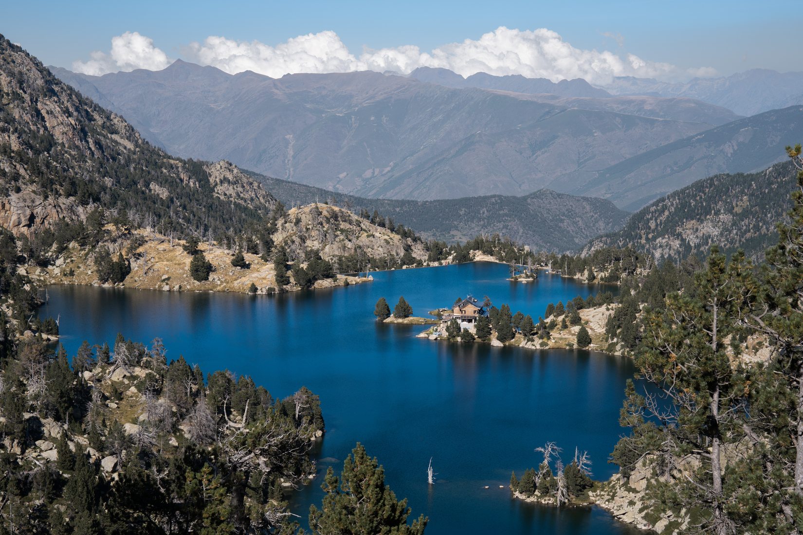 Refugi Josep Maria Blanc, Spain