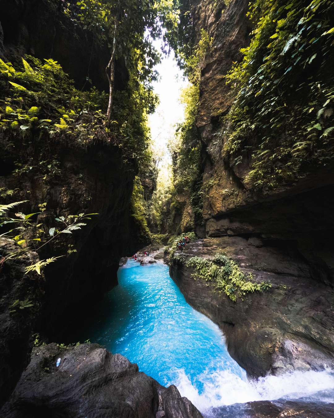Top Photo Spots at Kawasan Canyon in 2026